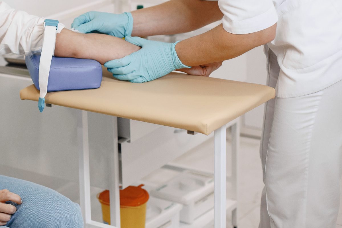 Cross-Match Blood Test: Why It's Vital Before Transfusion